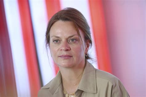 Tirón De Orejas A La Prima De Putin Por Revelar Cifras Secretas De La