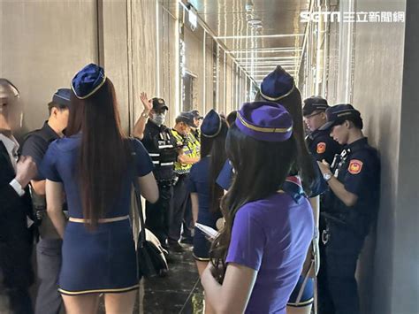 台南大舞廳凌晨槍響！警擴大臨檢不只美腿林 還刷一排「長腿空姐」