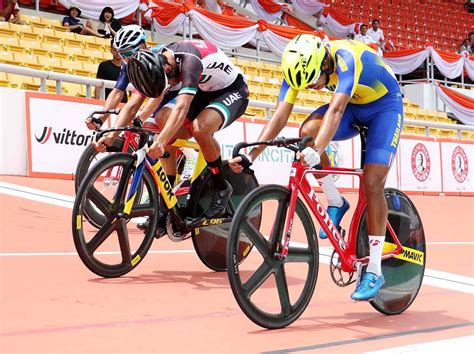 แบงค์ซี่ เสฎฐวุฒิ ยอดสุวรรณ Thaicycling Association