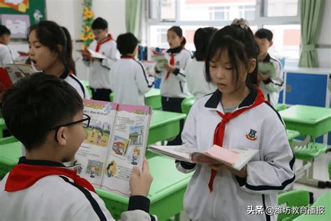 潍坊光正实验学校小学部：红领巾跟党走，雷锋精神永传承校园
