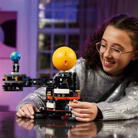 Lego Technic Dünya Ve Ay Yörüngesi 42179 10 Yaş Ve Üzeri Uzay
