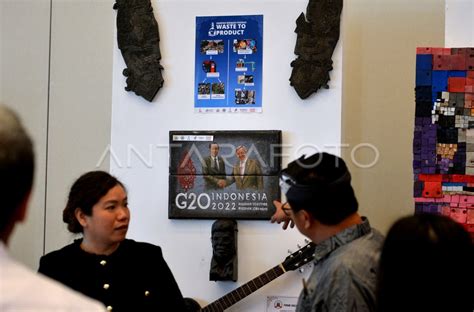 Program Pengurangan Sampah Plastik Antara Foto