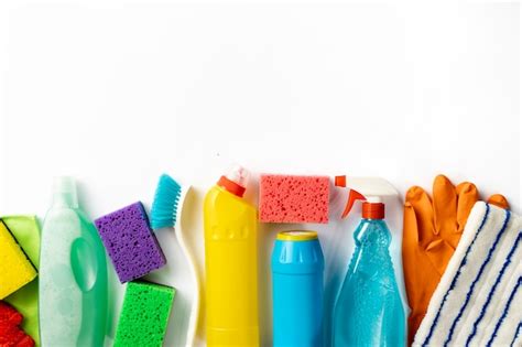 Conceito De Limpeza Conjunto De Materiais De Limpeza Em Fundo Branco