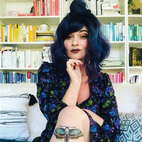 Dana Snyder Bookishpinup On Threads