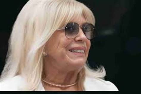 Legacy And Innovation Amanda Kate Lambert And The Sinatra Torch