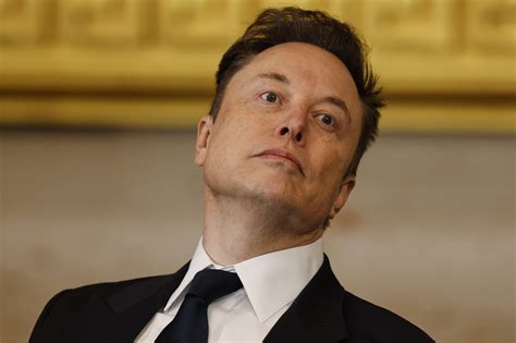 Elon Musk e i satelliti di Starlink perché può essere il più