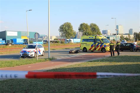 Scooterrijder Gewond Bij Botsing Met Auto Op De Radarweg In Amsterdam