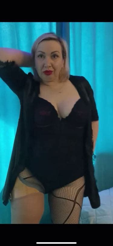 Beautiful One Legged Woman With A Peg Leg Tumbex