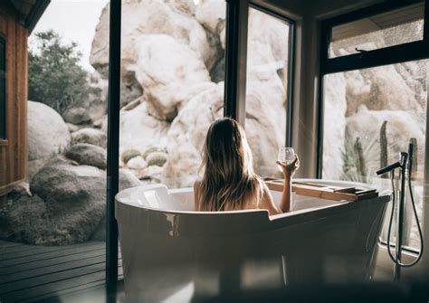Could A Bath 90 Minutes Before Bedtime Help You Get A Better Nights