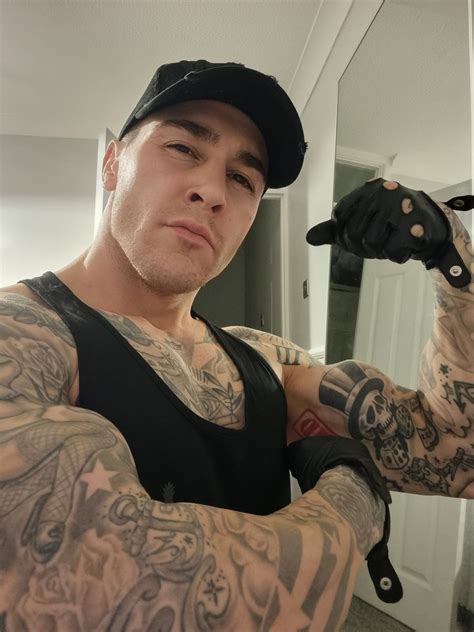 The Best Alphas On Twitter Rt Armyalphauk The Gloves Are On