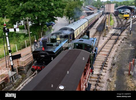 Gwr 1366 Class Pannier Tank No 1369 Arrives At Buckfastleigh On The