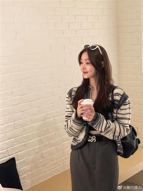 宋轶新发色营业🈶️，暖棕好衬美女，气质满分
