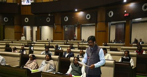 Niyojan Niti Cm हेमंत सोरेन ने युवाओं को दिया मरहम का डोज बोले नौजवान जो चाहेंगे सरकार उसी