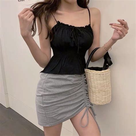 Nipa Shop 🔥รุ่น Mini Bowie Top🔥 สายเดี่ยวไหมพรม