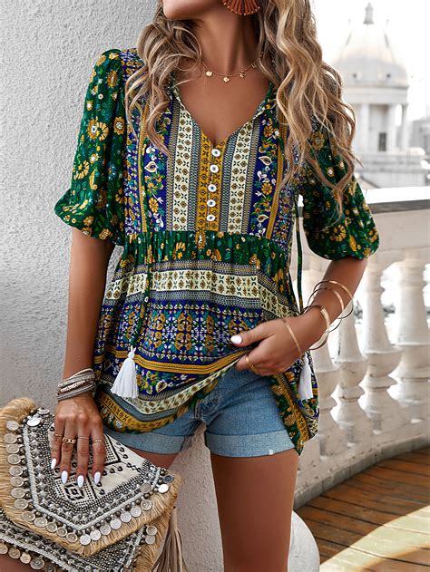 Fashion Casual V Neck Printed T Shirt