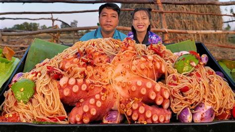 ตำซั่วหมึกทาโกะยักษ์ เส้นข้าวปุ้นเหนียวๆนุ้มๆ เผ็ดนัวแซ่บจนเหงื่อแตก