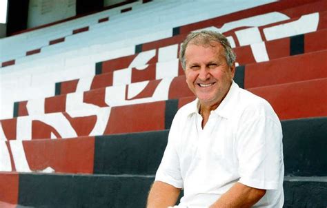 Ídolo do Flamengo Zico estará em Vitória para lançamento de livro A Gazeta