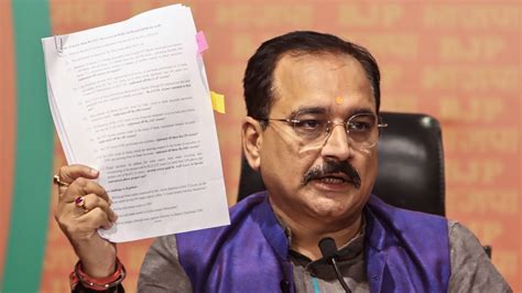 Delhi Election 2025 सबसे पहले होगी घोटालों की जांच बनेगी Sit दिल्ली Bjp अध्यक्ष वीरेंद्र