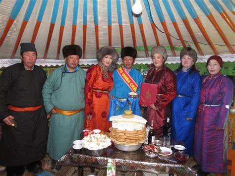 Сумын сайн малчдад шагнал гардуулав