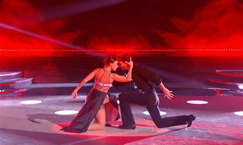 Danse avec les Stars d Internet Sur un paso doble Domingo et Inès