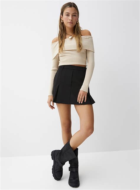 La Minijupe Deux Plis Twik Minijupes Et Jupes Courtes Pour Fem Simons
