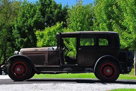 1928 Nash Ambassador Volo Museum