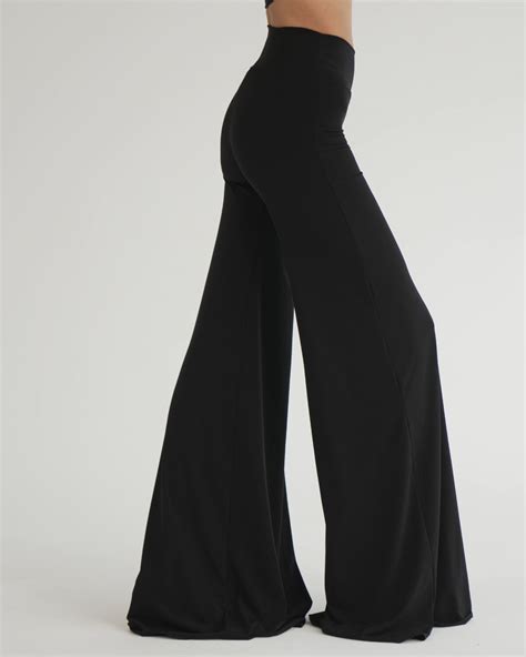 ბრენდი ბრენდი საუკუნე•brand Saukune Official