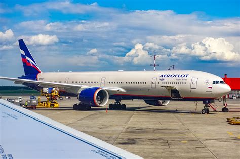 Схема салона Boeing 777 300er