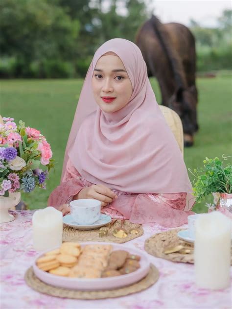 Ririe Fairus Move On Dari Ayus Sabyan Siap Buka Hati Untuk Pria Lain Showbiz