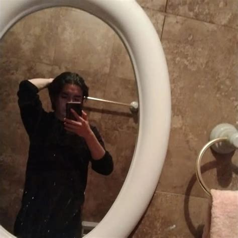 San Scscsan • Threads Say More