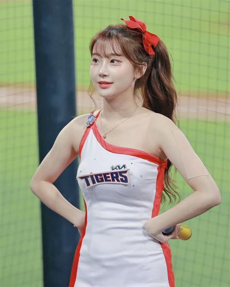 이주은 치어리더 촬스의 이슈와 유머