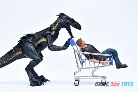 Come See Toys Jurassic World Amber Collection Owen Grady