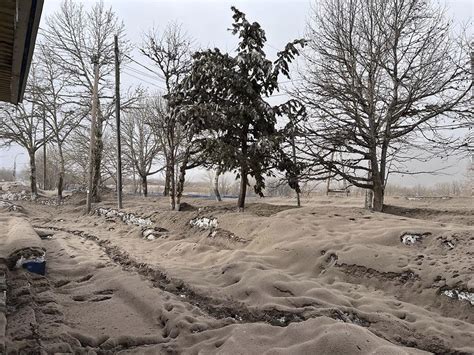 Volcano Eruption In Russias Kamchatka Spews Vast Ash Clouds