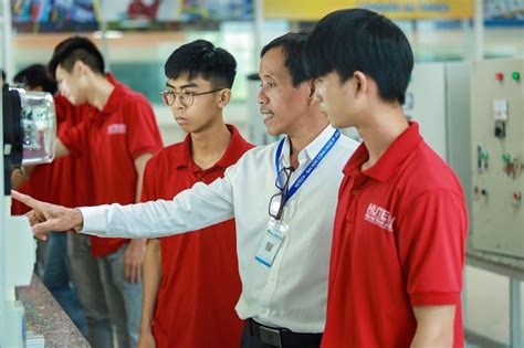 Ngành Kỹ thuật điều khiển và tự động hóa VIỆN KỸ THUẬT