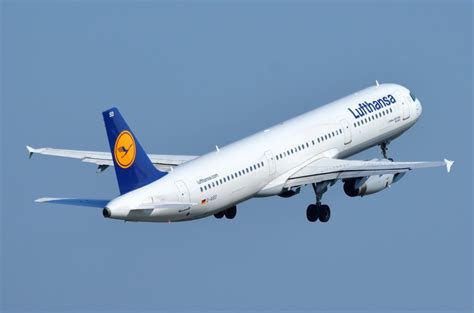 D AISO Lufthansa Airbus A321 231 Am 04 09 2014 In Tegel Gestartet