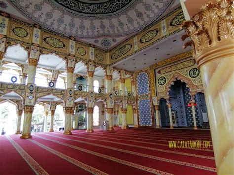 Masjid Roudhotul Muchlisin Jember Masjid Berkaligrafi Ayat Suci Al