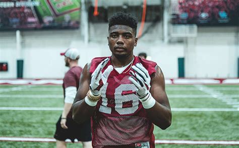 Hogs Star Treylon Burks Outhands 92 Percent Of Nfl Wide Receivers