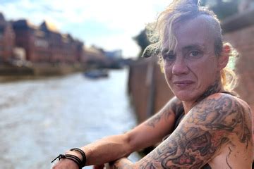 Hartes Deutschland RTLZWEI Drogenabhängige Anna 38 aus Hamburg