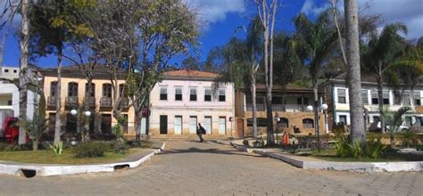 Senhora De Oliveira Antiga Casa Paroquial Ipatrimônio