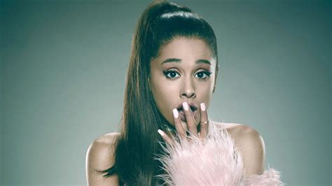 Ariana Grande Desktop Aesthetic Wallpapers Wallpaper Cave