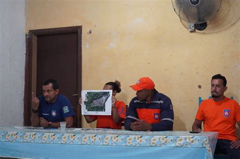 Defesa Civil De São Sebastião E Amovila Organizam Reunião Comunitária