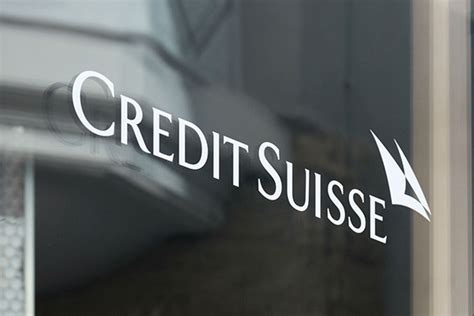 Credit Suisse Phá Sản Tin đồn Hoang Mang Tài Chính Toàn Cầu