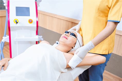 HAIR REMOVAL UNDERARMS WITH IPL BY EVA MULIA CLINIC Eva Mulia Clinic