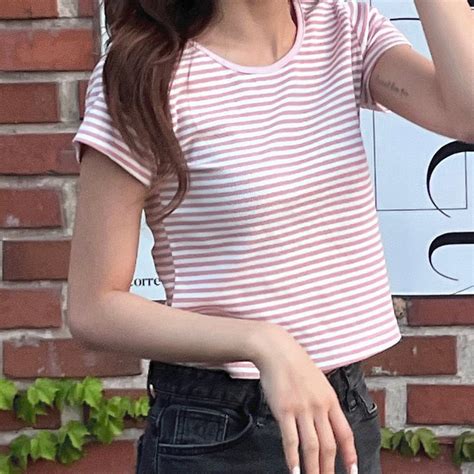 [핏보장][최저가][좋은퀄리티]유즈 U넥 단가라 크롭 티셔츠 에이블리