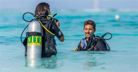 Conviértete en un buceador con aire enriquecido Nitrox con el PADI 5