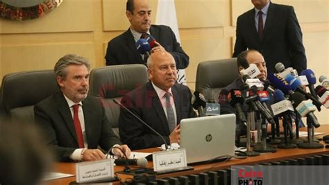 كيف تستفيد مصر من خط الرورو لنقل البضائع مع إيطاليا؟ وزير النقل يجيب