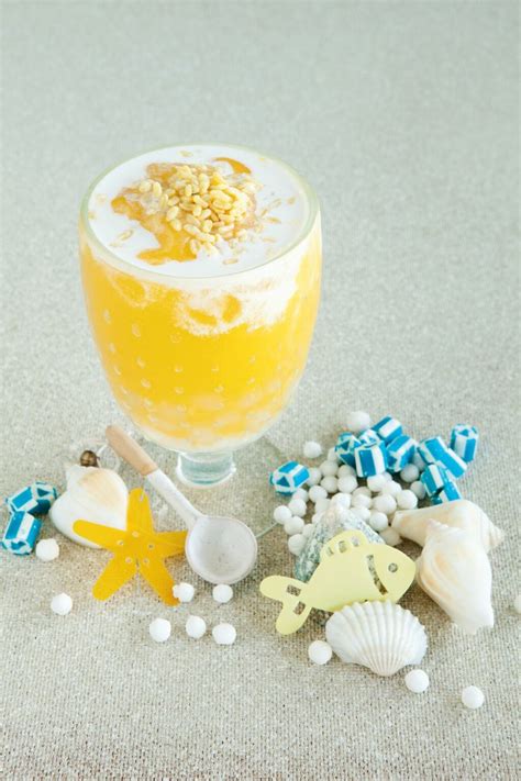 สมูทตี้มะม่วง ทรงเครื่อง เมนูดับร้อนหวานหอมชื่นใจ