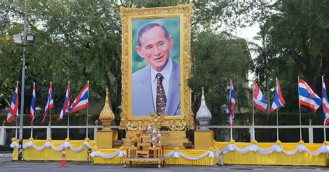 หัวหินปรับภูมิทัศน์หน้าวังไกลกังวล พร้อมจัดพิธีวันคล้ายวันสวรรคต ร 9