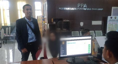 Diintip Dan Direkam Tetangga Saat Mandi Perempuan Cantik Ini Ngadu Ke