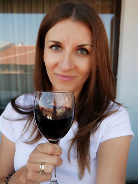 Maria Dortas Instagram Twitter And Facebook On Idcrawl